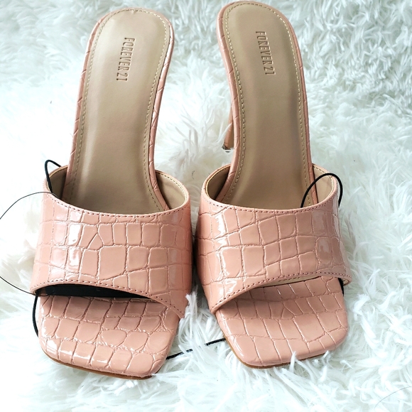 Forever 21 | Shoes | Nwt Forever 2 Heel Shoe | Poshmark